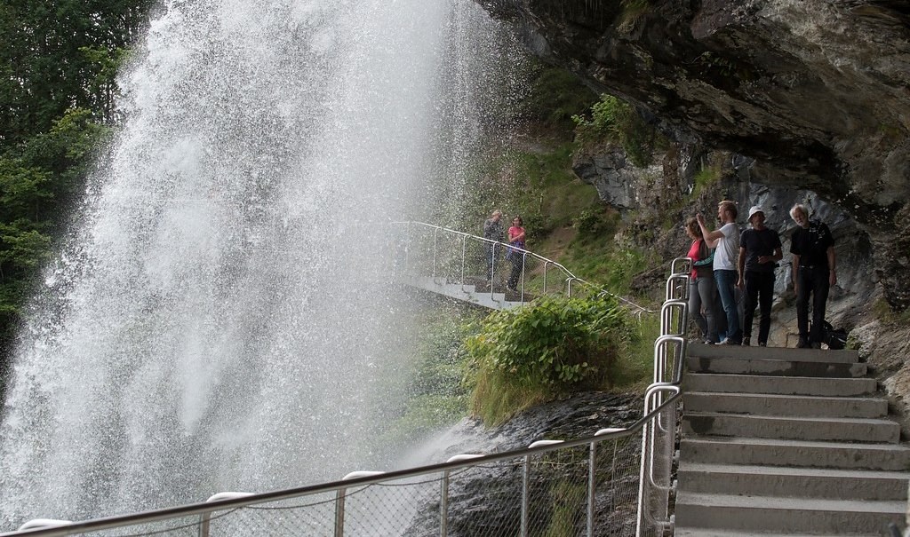 Steinsdalsfossen waterfall - 6 useful things to know before you visit ...