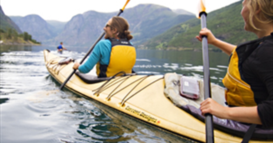 Kayaking in the Norwegian fjords? This is what you need to know ...