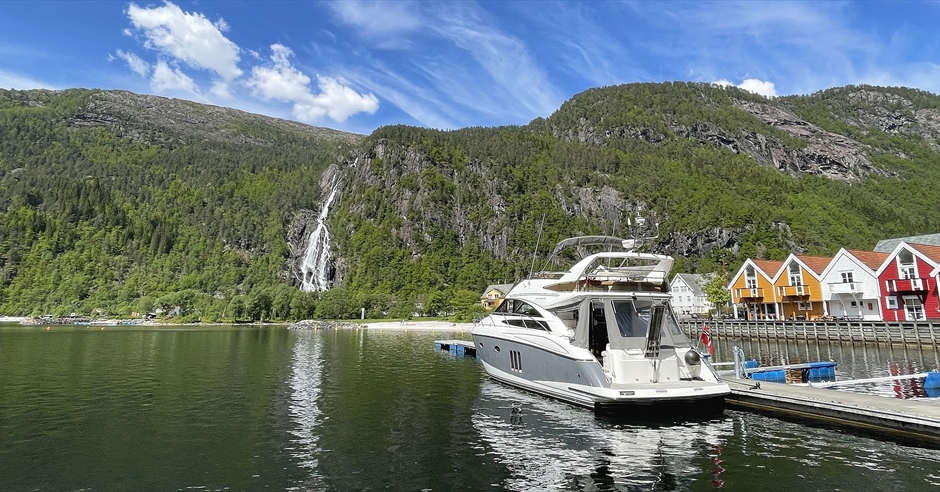 Private fjord cruise to Modalen with waterfalls and stop in Mo village ...