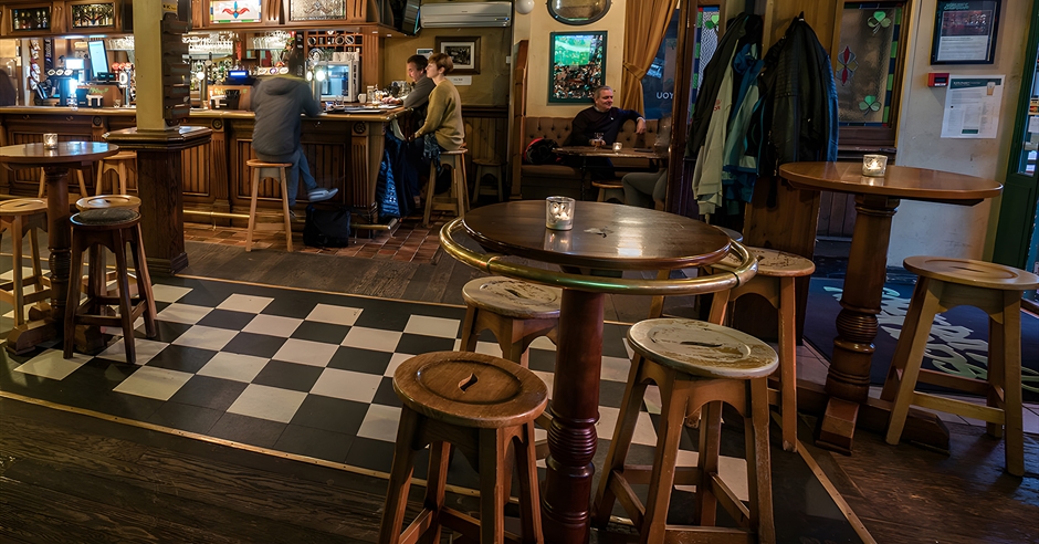 Scruffy Murphy's - Places To Eat & Drink in Bergen