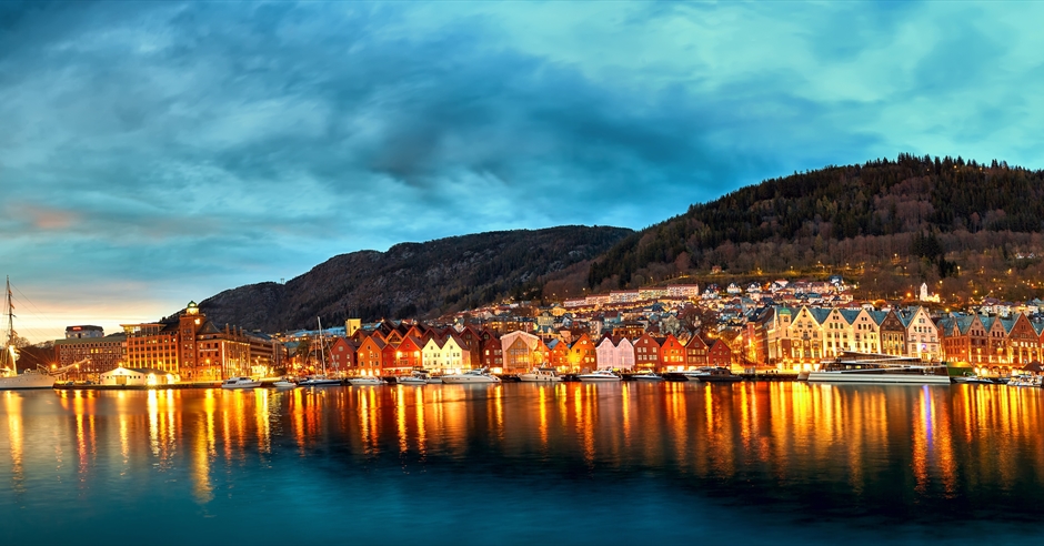 Must-see Bergen: Guided tour on foot and by boat - visitBergen.com