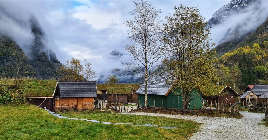Explore the Viking village Njardarheimr in Gudvangen - visitBergen.com