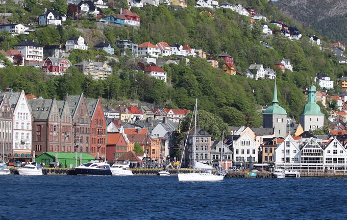 Short cruises and half-day fjord tours - visitBergen.com